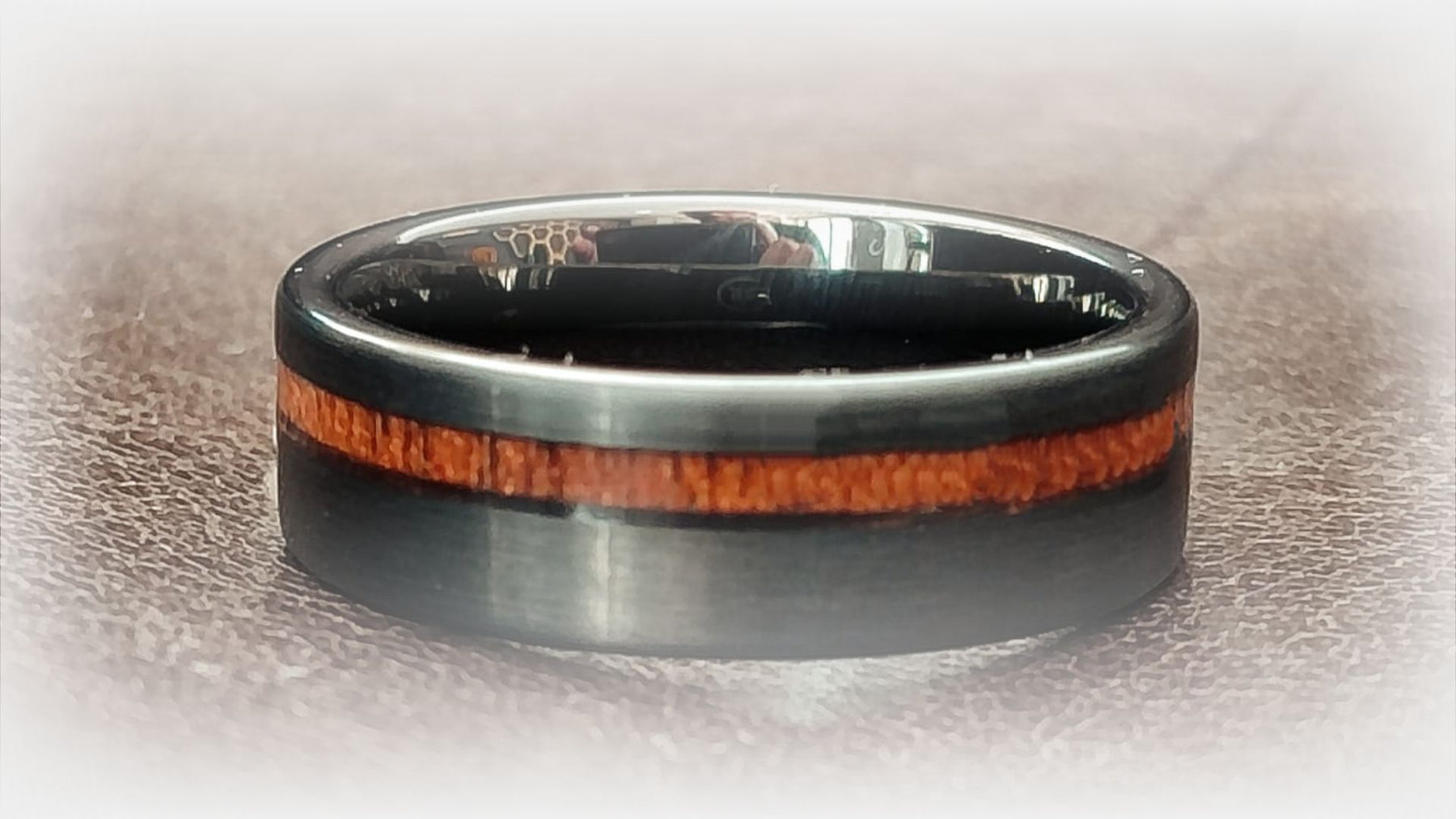 Luke Skywalker (Hammered) - Rosewood Men's Tungsten Ring
